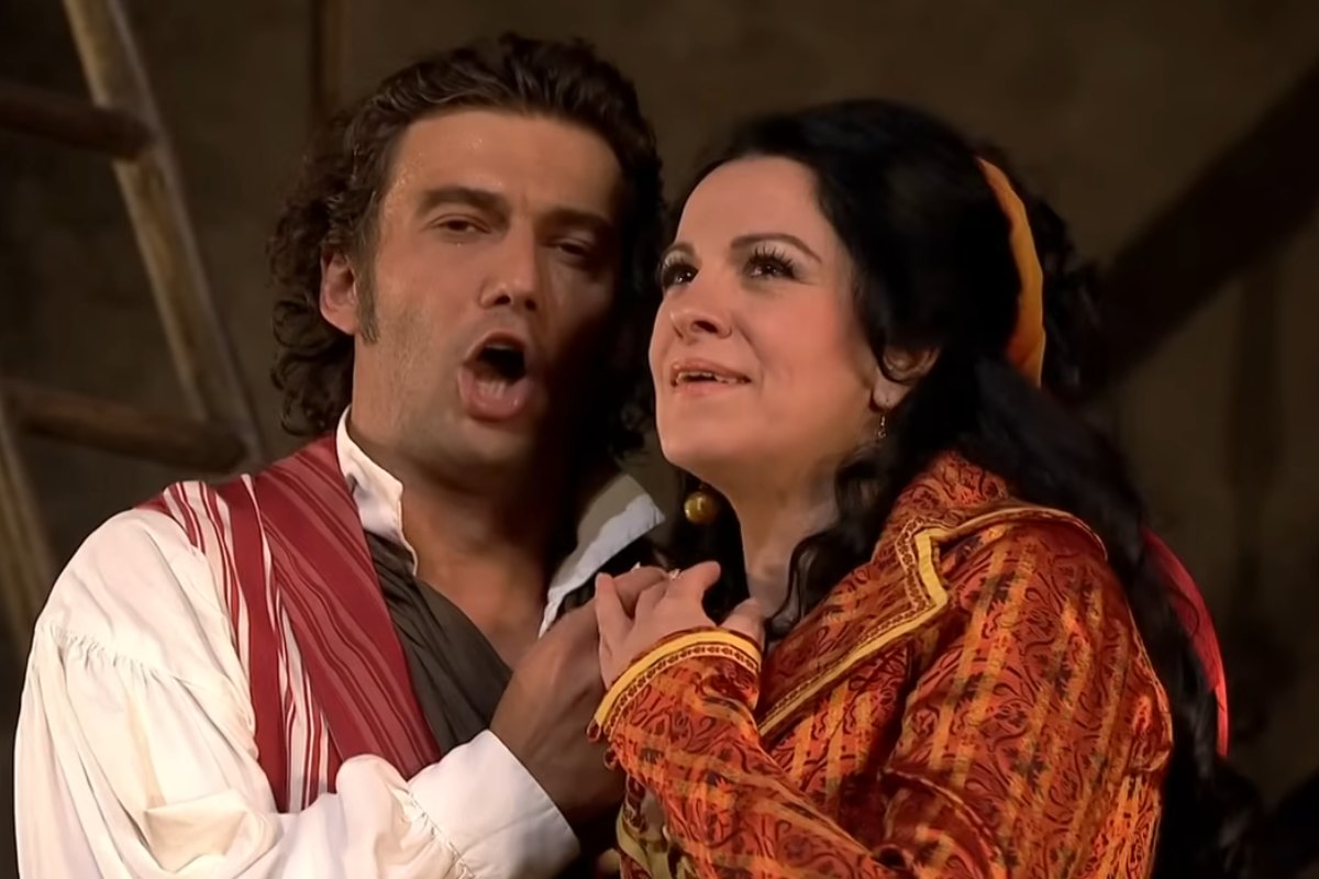 Tosca Synopsis: Betrayal, Revenge, and a Love Triangle - Phamox Music
